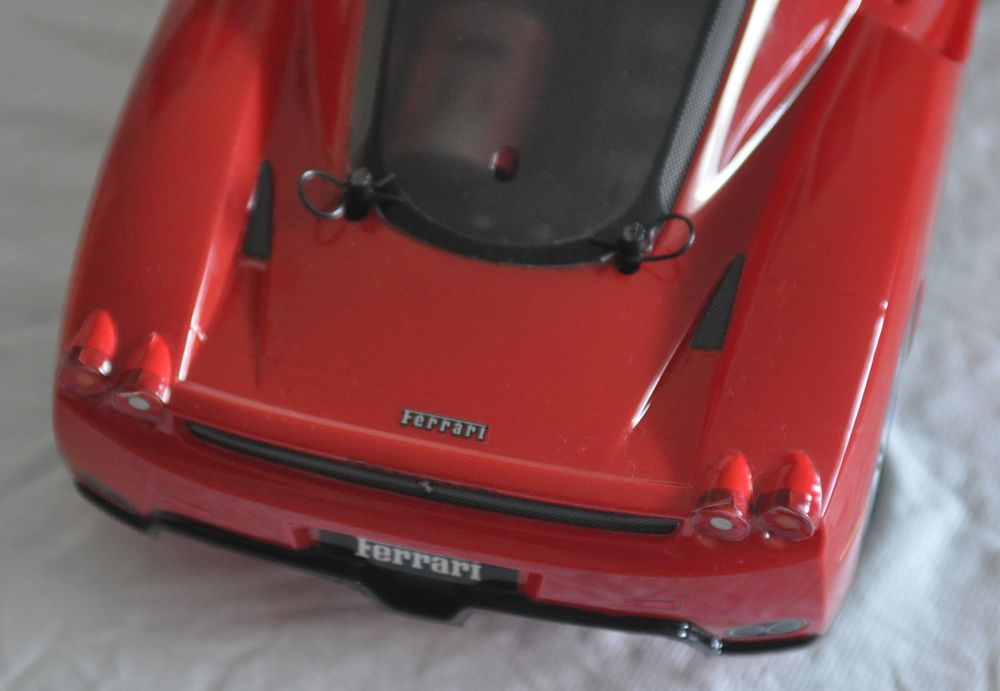 GoRC Canada. Tamiya 58302 Enzo Ferrari - TT01