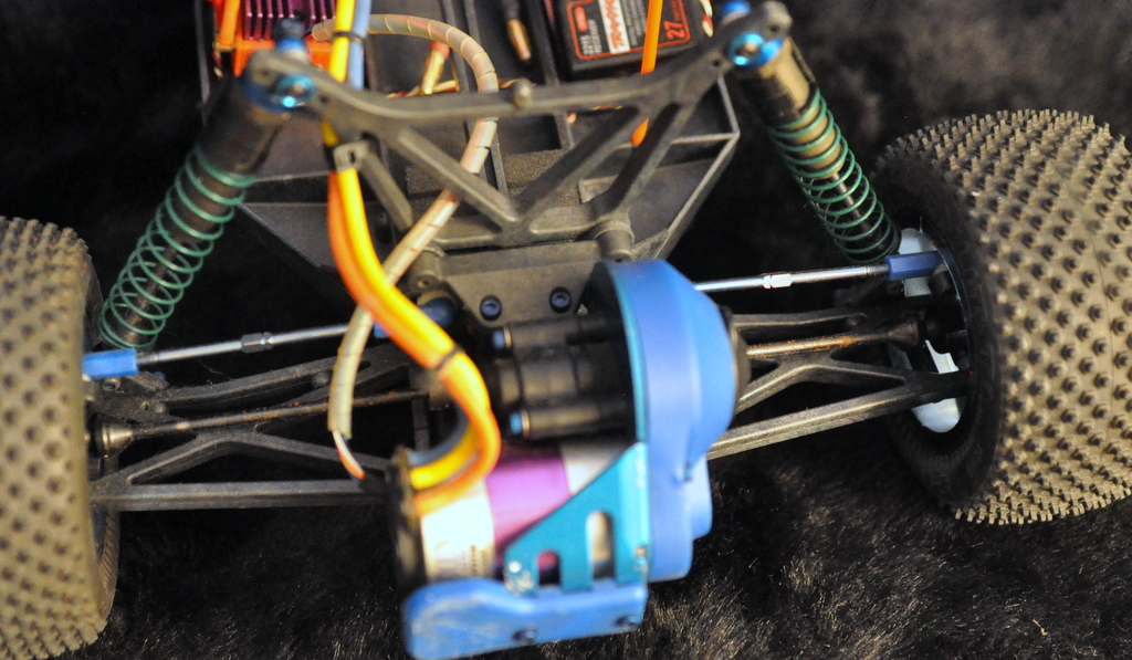 GoRC Canada. Team Associated RC10 Kit 1/10 T3 2WD Buggy Off Road Kit